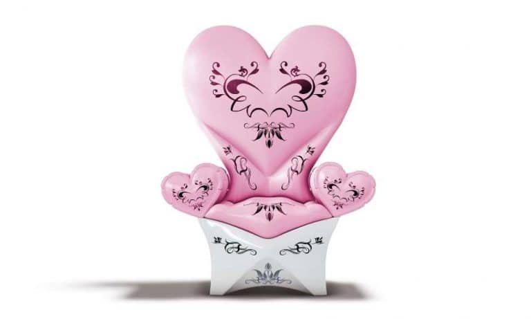 How To Use Love Chair
